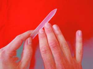 Pourquoi choisir une lime à ongles en verre ? - Blog Curieux de ...